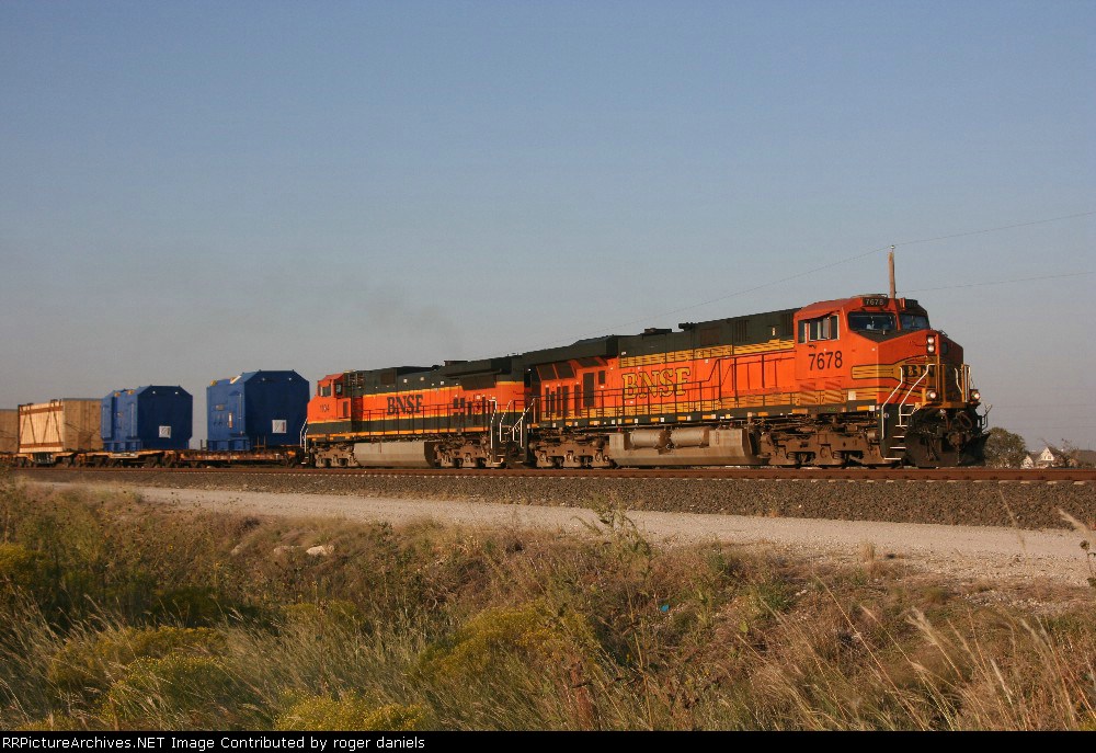 BNSF 7678